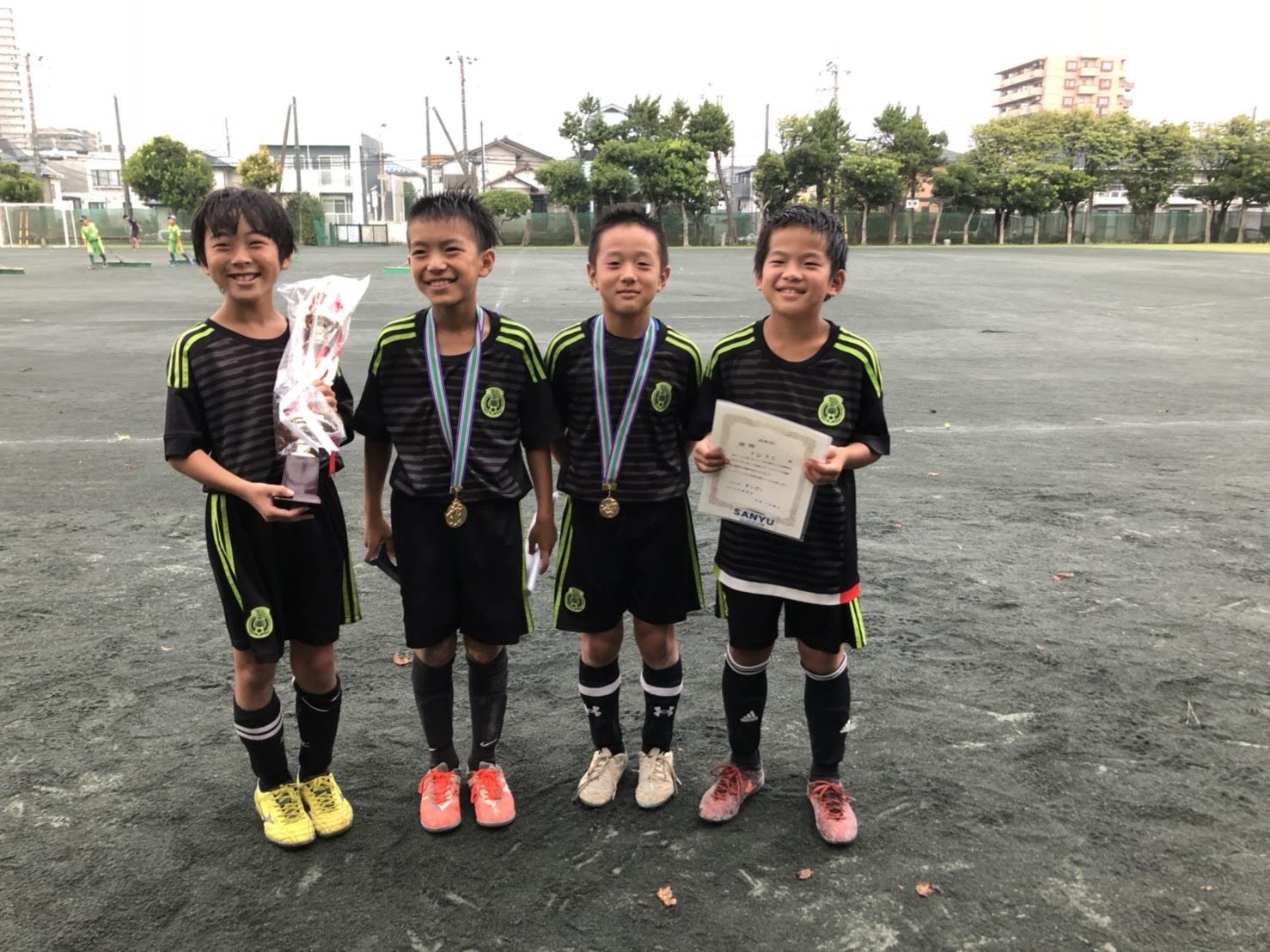 9/17（月祝） TDFC U-10・U-9 FC六会湘南台 主催 リスト杯争奪六会湘南台招待4年生大会 『 優勝！！ 』 ＠藤沢市立 湘南台小学校 | TDFC 横浜市＆川崎市で活動する少年 ...